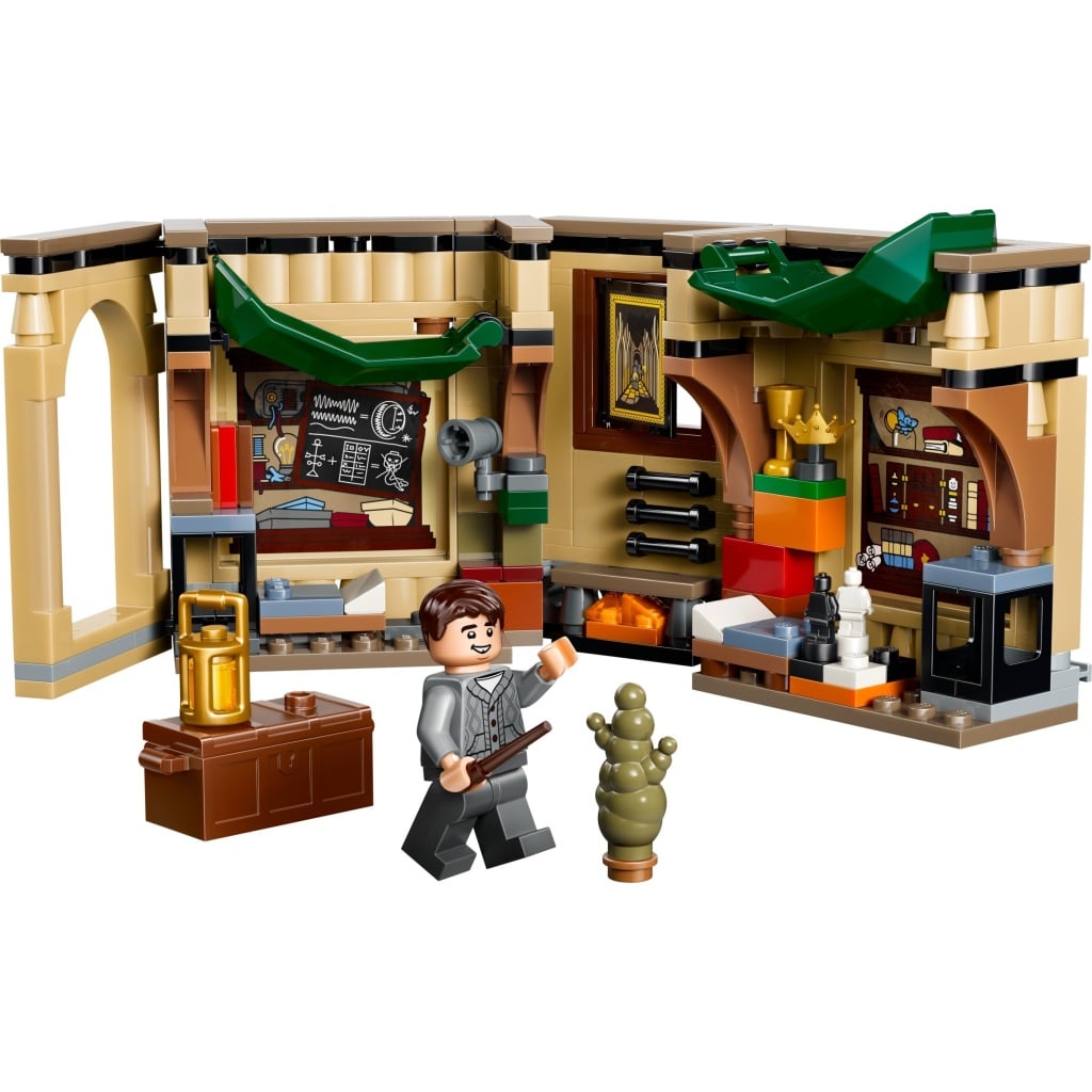 LEGO 40770 Hogwarts Room of Requirement | Brick Haven NZ